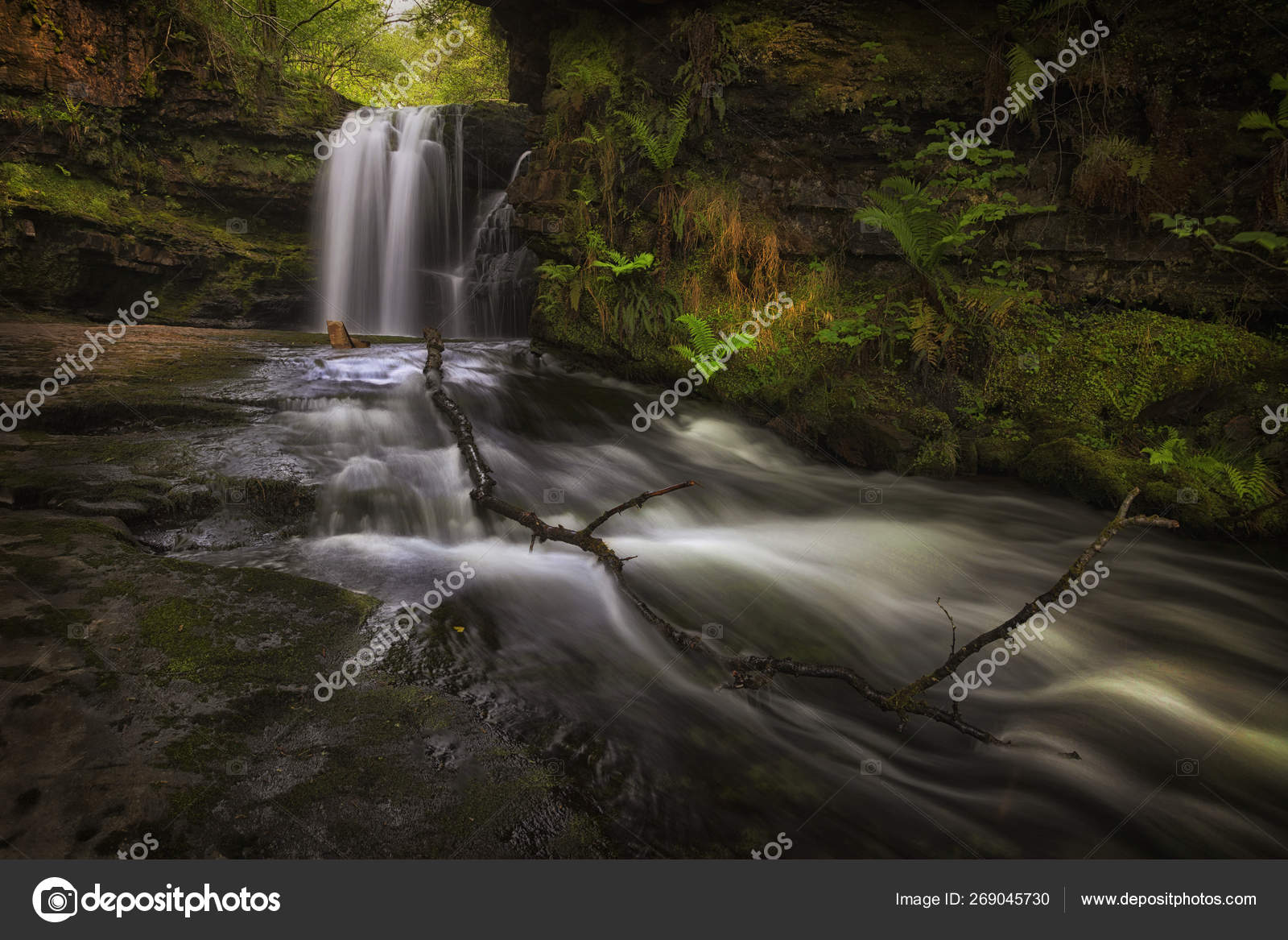 Waterfall Sgwd Ddwli Isaf River Neath Pontneddfechan South Wales Stock ...
