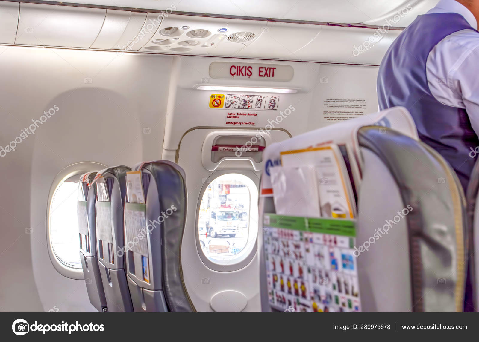 Emergency Exit Door Sign Airplane Stock Photo by ©Blackdiamond67 280975678 Emergency Exit Door Sign Airplane Stock Photo by ©Blackdiamond67 280975678