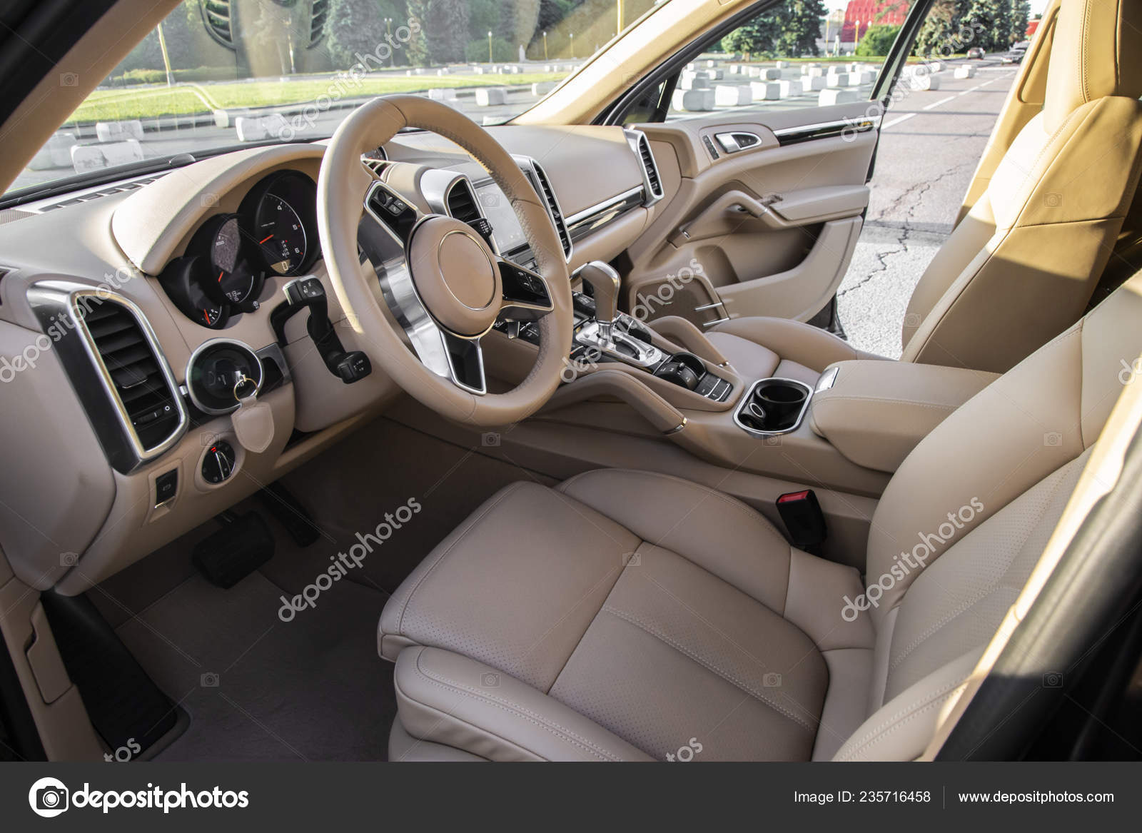 Carro Luxo Design Interior fotos, imagens de © Maffi #235716458