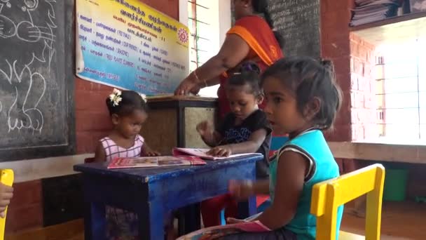 1,434 Jeux en bois Videos, Royalty-free Stock Jeux en bois Footage ...