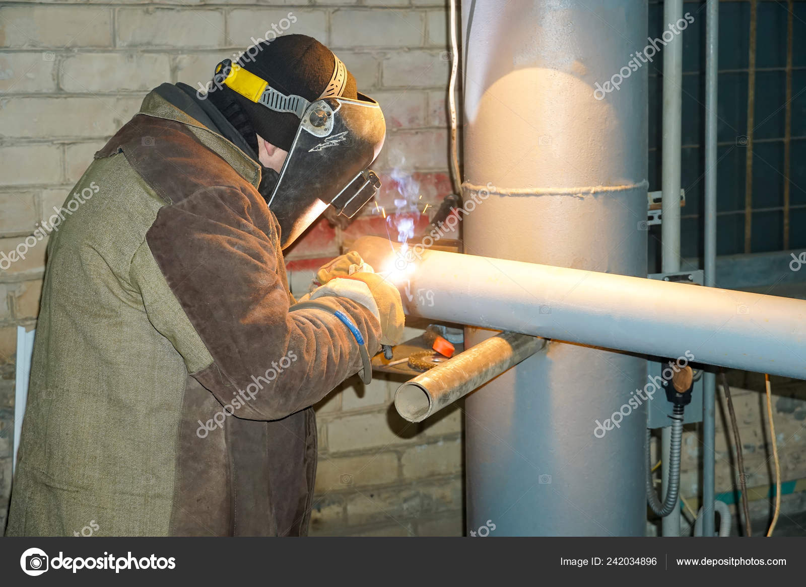 Welder Welds Technological Pipelines Manual Arc Welding Oil Refinery ...