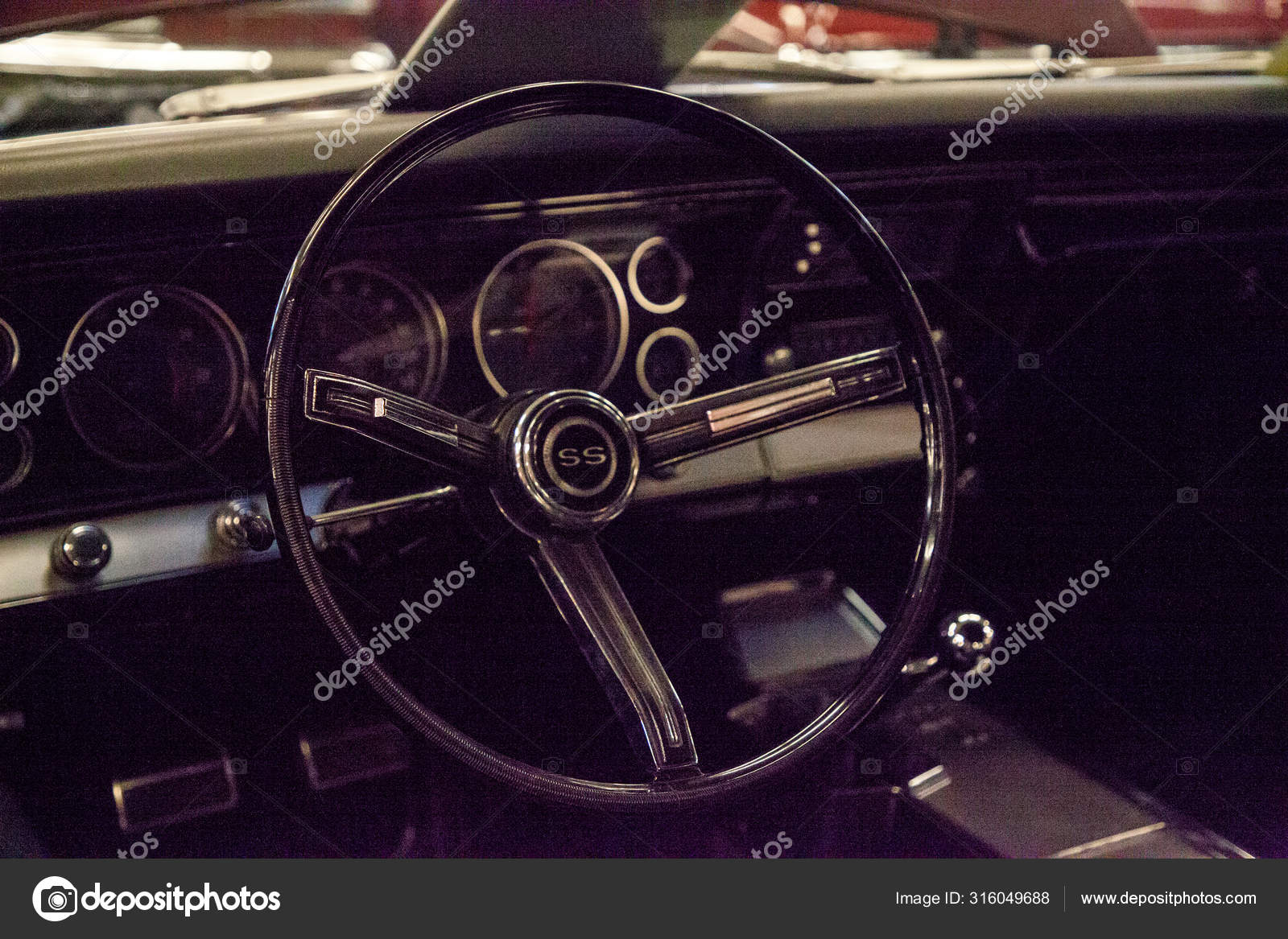 Red 1967 Chevrolet Impala SS 427 displayed at the Muscle Car Cit ...