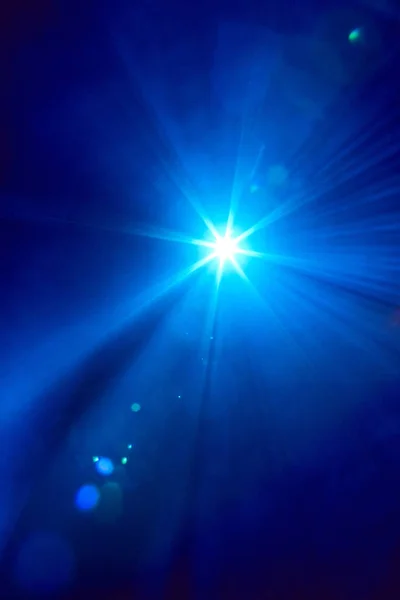 Destello azul fotos de stock, imágenes de Destello azul sin royalties ...