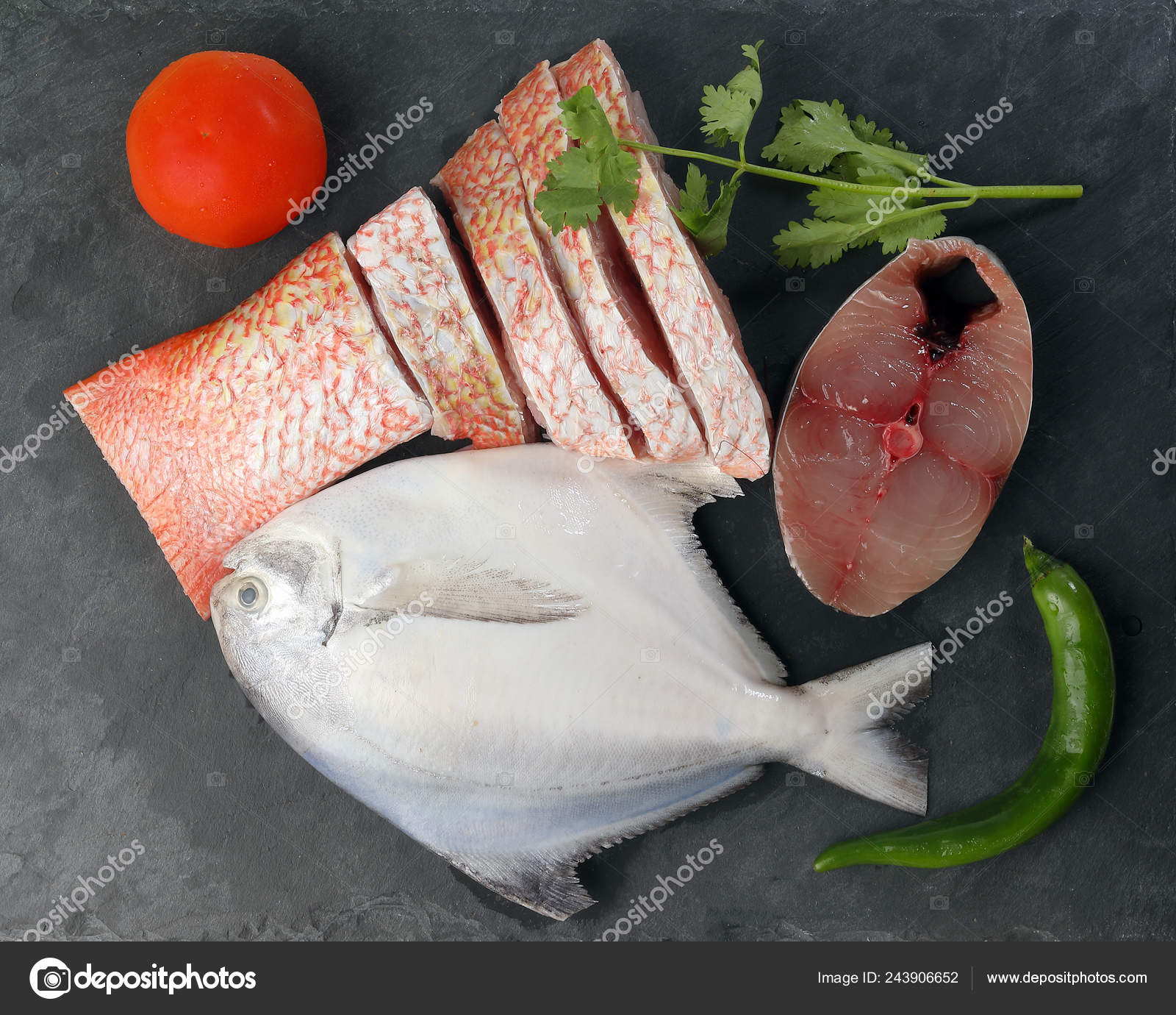 White Pomfret Spanish Mackerel Red Snapper Fish Cleaned Descaled ...