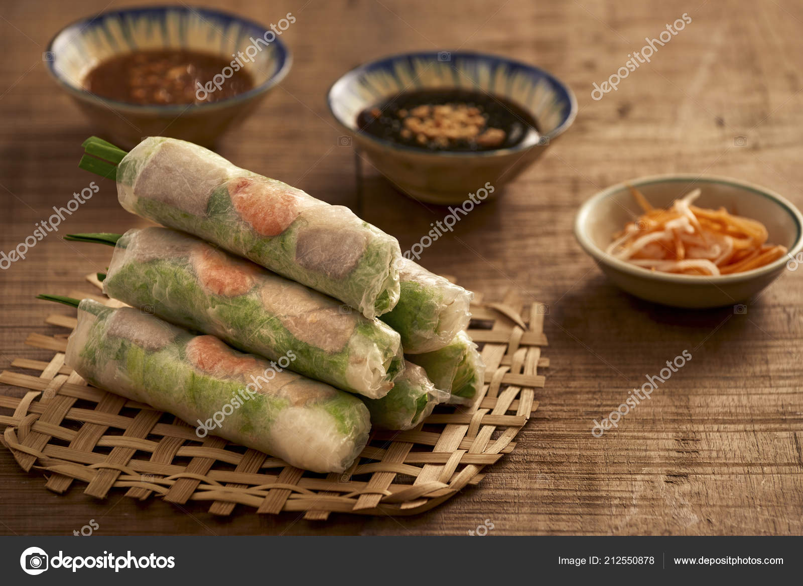 Vietnamese Spring Rolls Rice Paper Lettuce Salad Vermicelli Noodles ...
