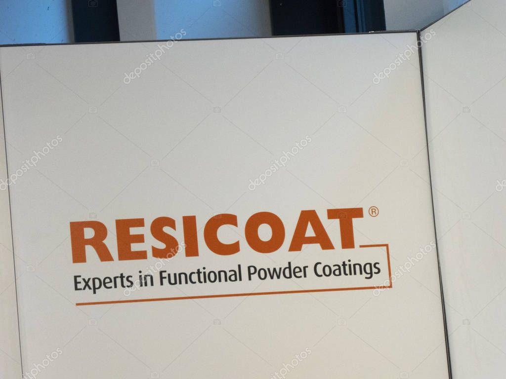 Berl n, Alemania - 19 de junio de 2018: Signo de Resicoat, AkzoNobel ...