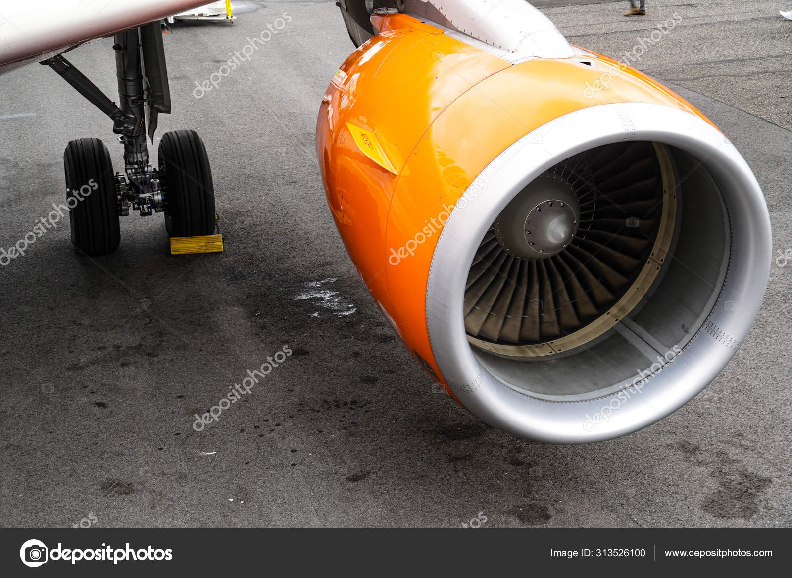 Jet Engine Type Reaction Engine Discharging Fast Moving Jet Generates ...