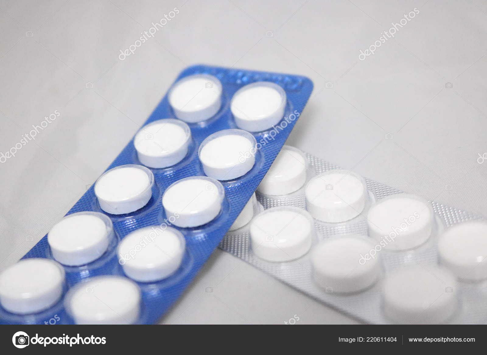 Close View Medicine Tablets Packet — Stock Photo © ibrandify #220611404