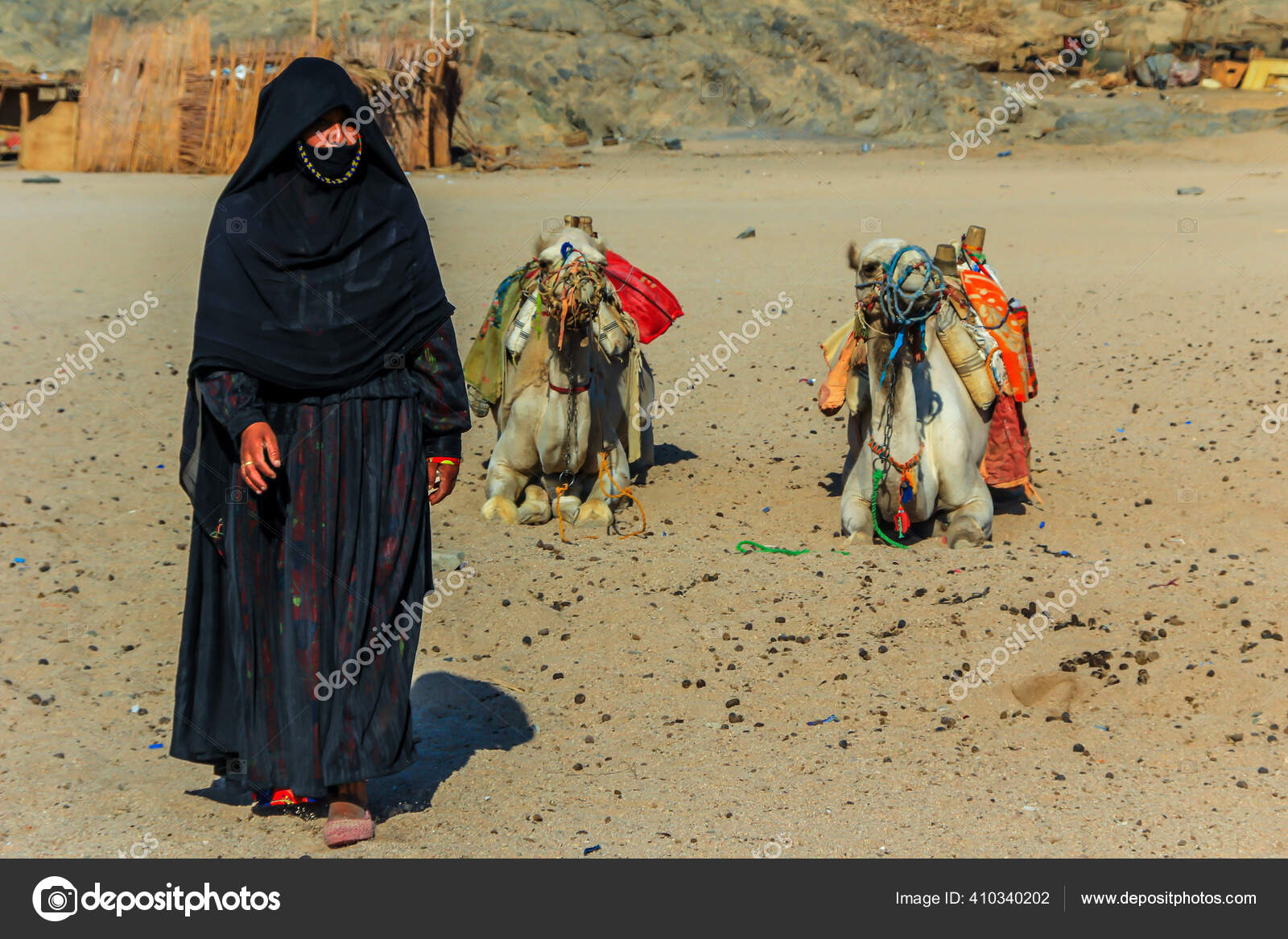 Sahara Desert People Clothing