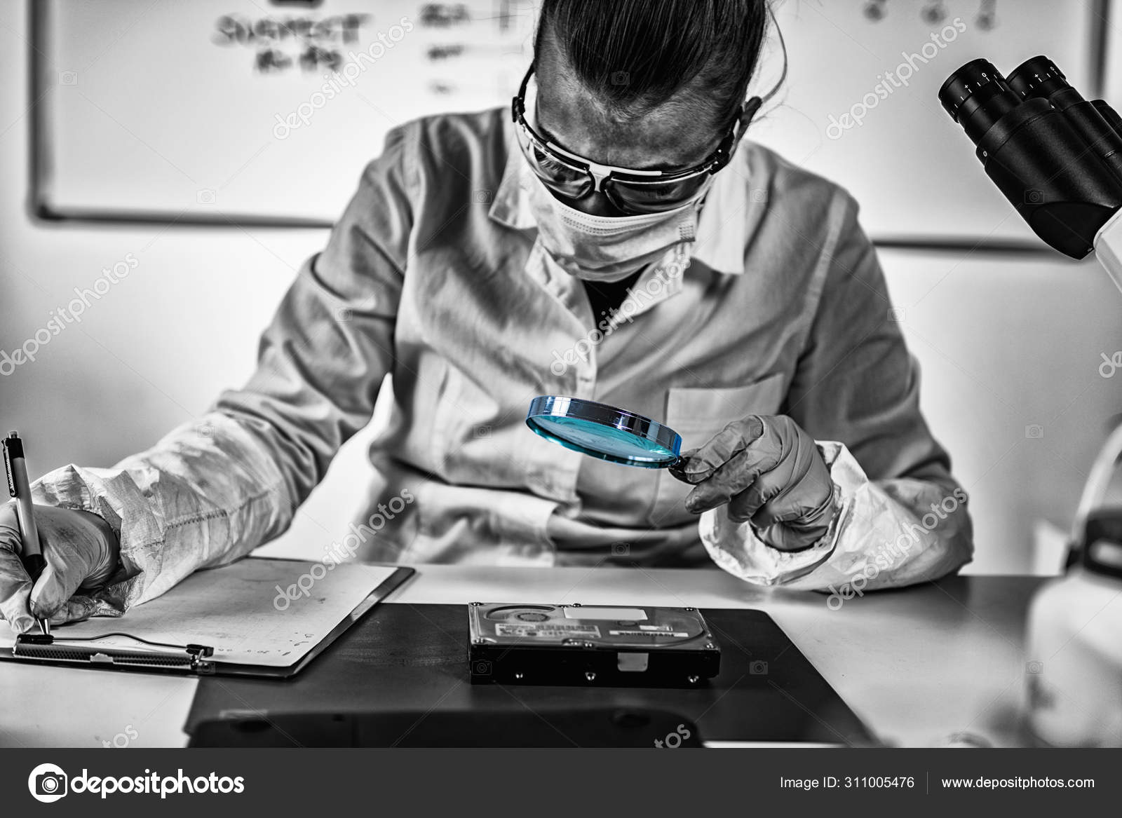 Digital Forensic Science Police Forensic Analyst Examining Computer ...