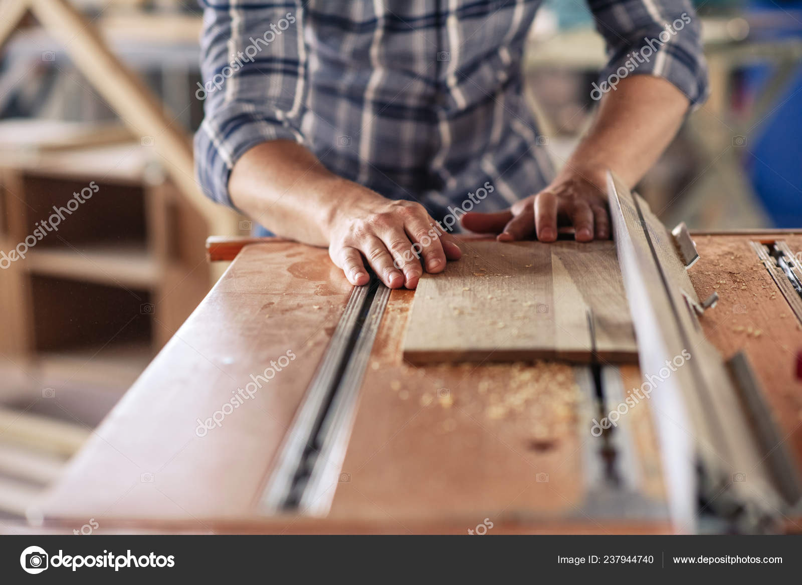 Table Saw Cutting Wood