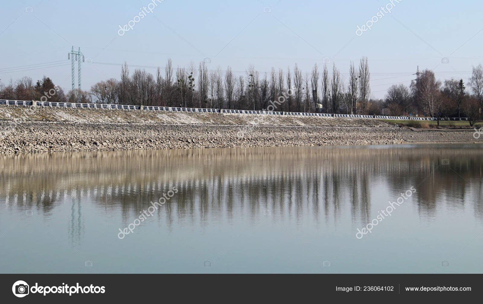 Dike Dam Revealed Lack Water — Stock Photo © sindlerova.lenka.email.cz ...