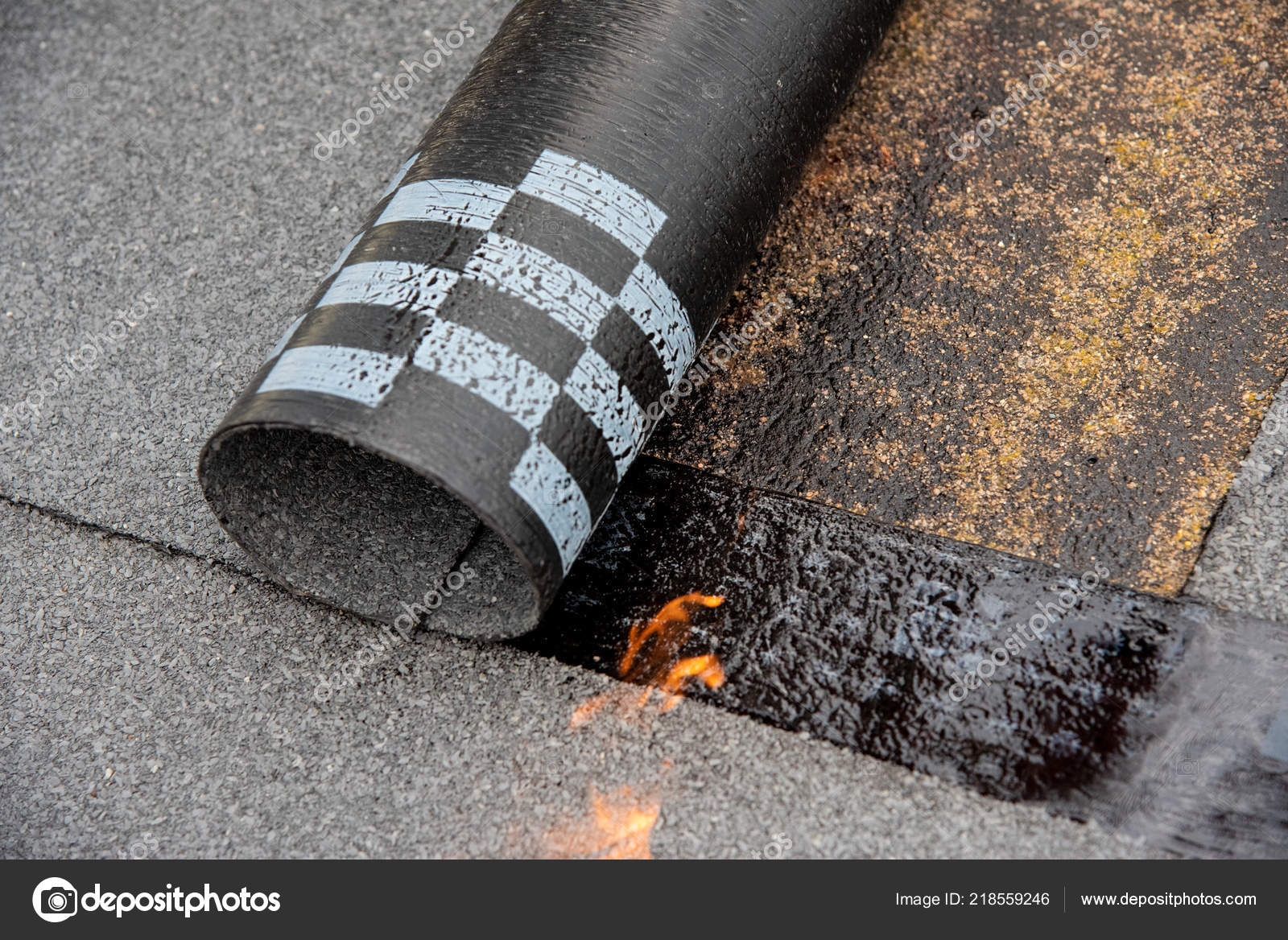 Preheating the edges of the roofing material. — Stock Photo © plysuikvv ...