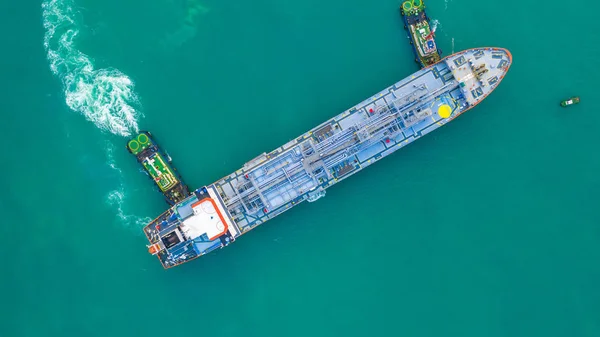 Tanker loading Stock Photos, Royalty Free Tanker loading Images ...