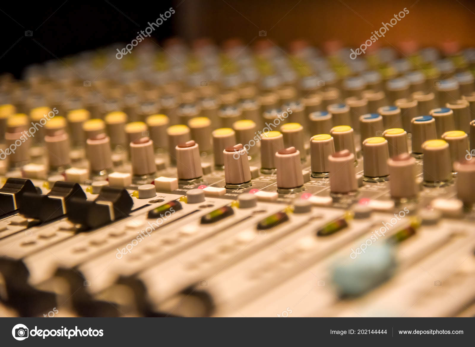 Close Digital Sound Audio Mixer Amplifier Equipment Music Mixer ...