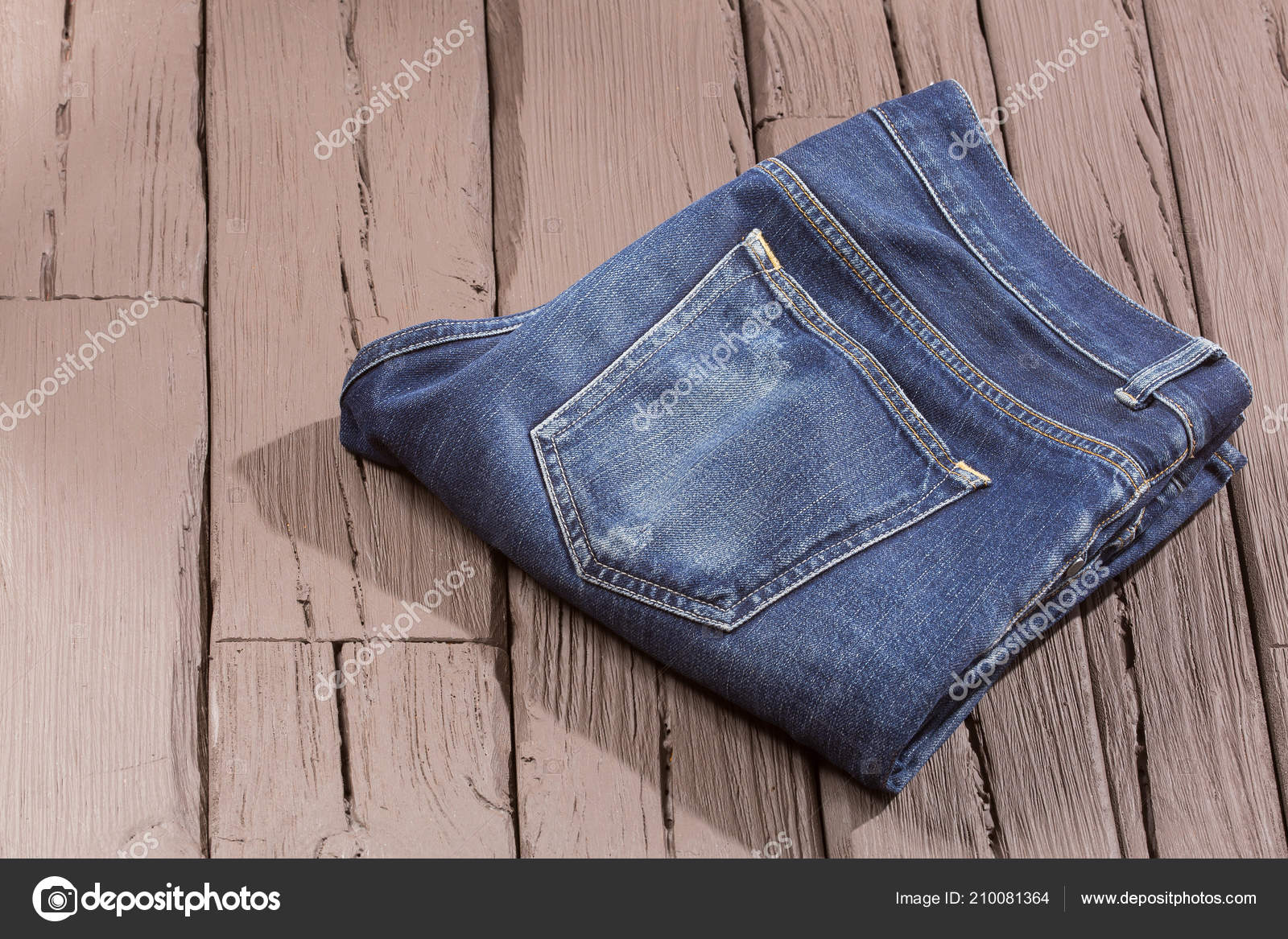 Blue Jean Wear Top View — Stock Photo © Luisecheverriurrea #210081364