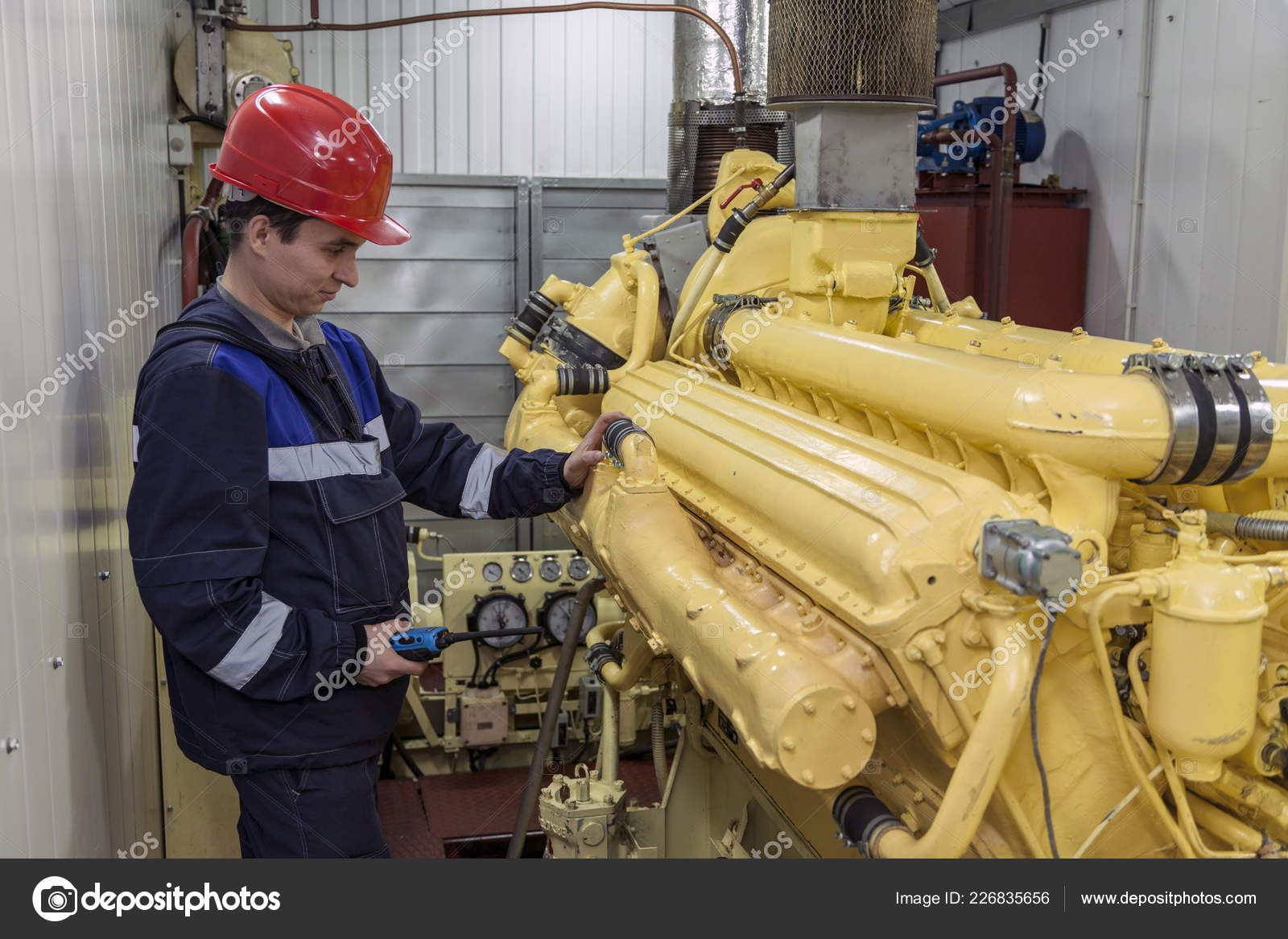 Electromechanic Performs Repair Work Diesel Generator — Stock Photo © e ...