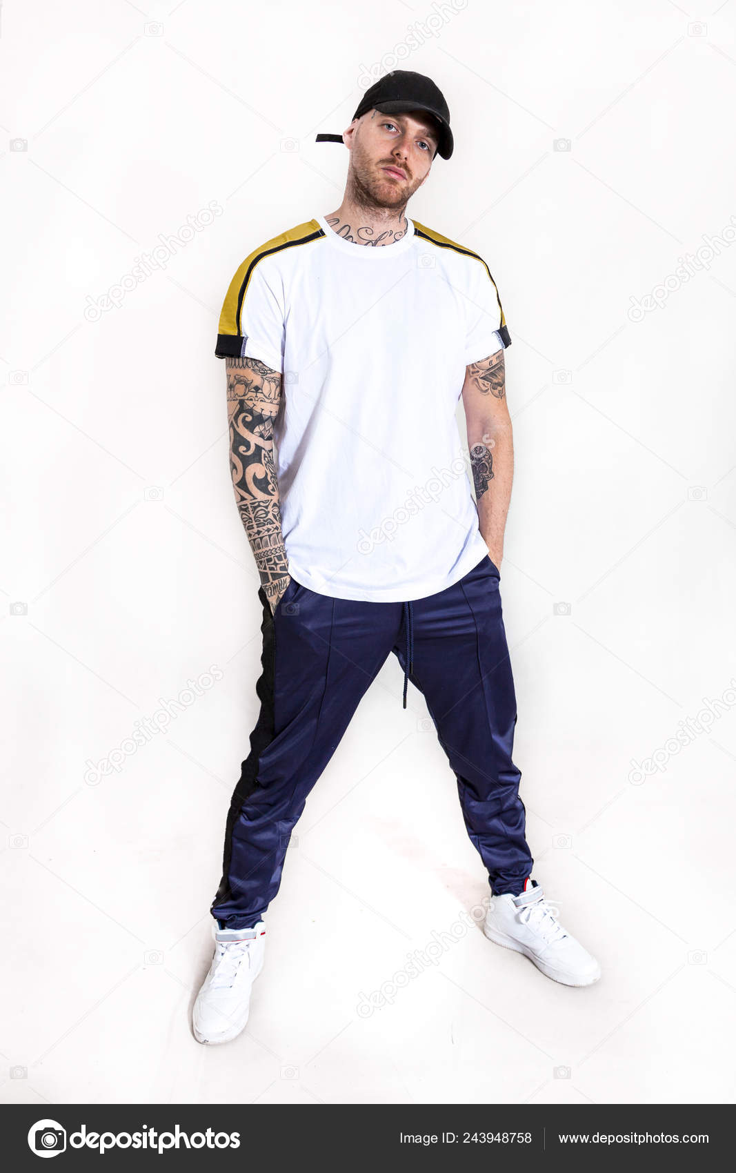 White Rapper In Studio