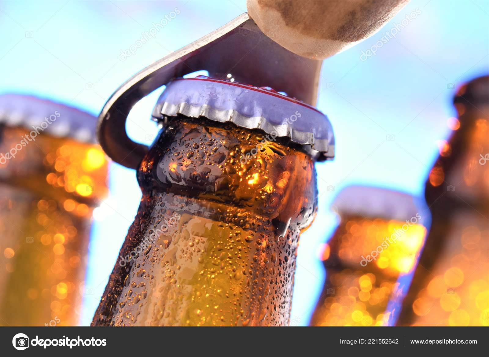 Beer Bottle Cap Opening Closeup — Stock Photo © srisomthavil@gmail.com ...