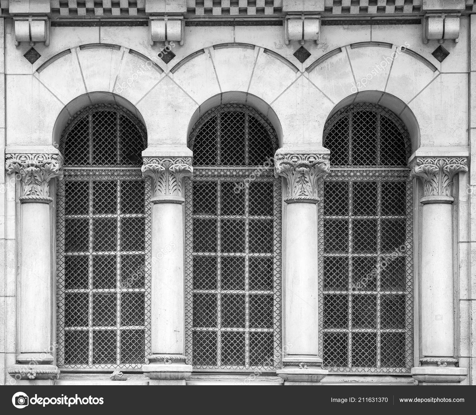 Windows Corinthian Columns Paris France — Stock Photo © hzparisien ...