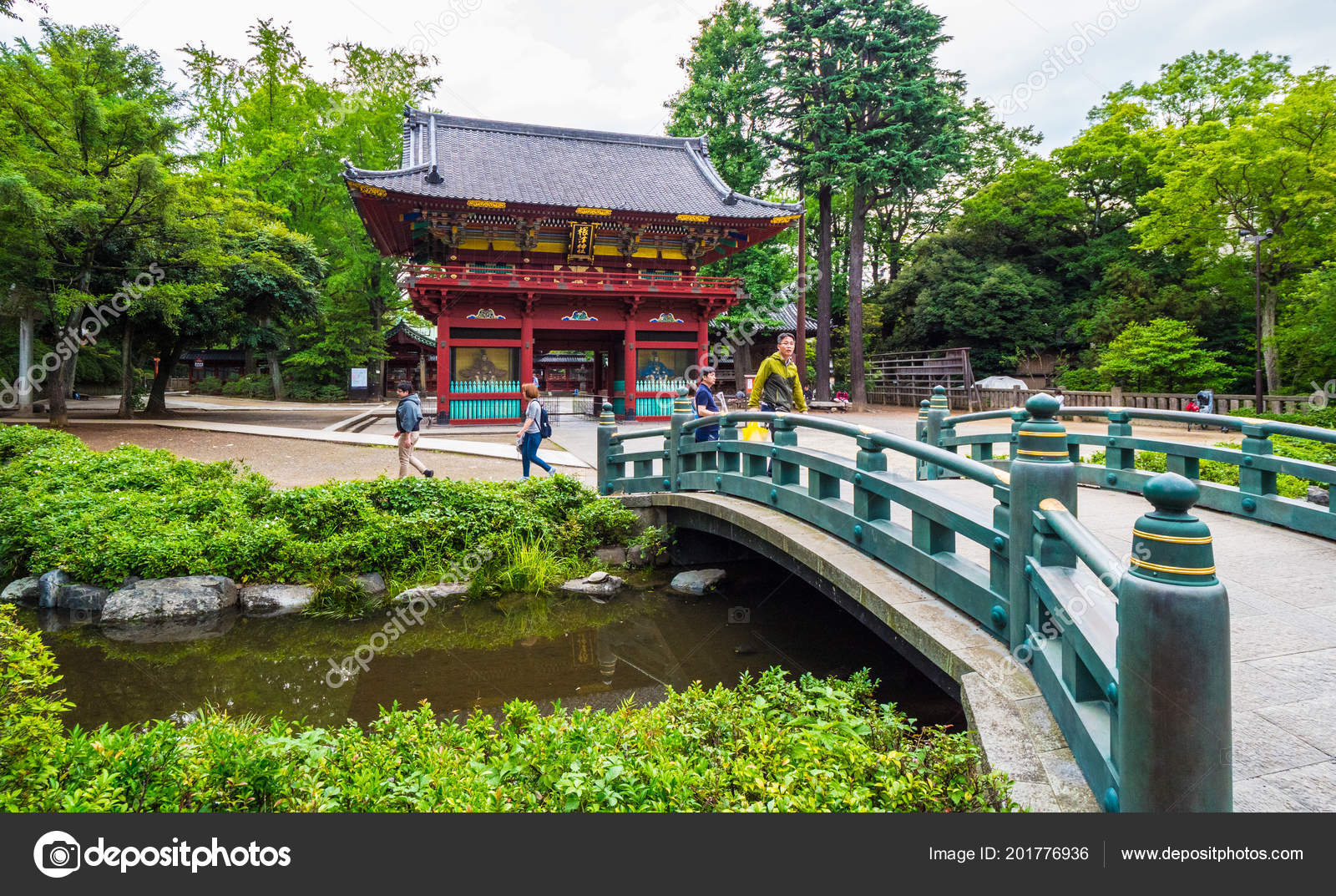 Nezu Jinja Shrine Famous Shinto Shrine Tokyo Bunkyo Travel Photography ...