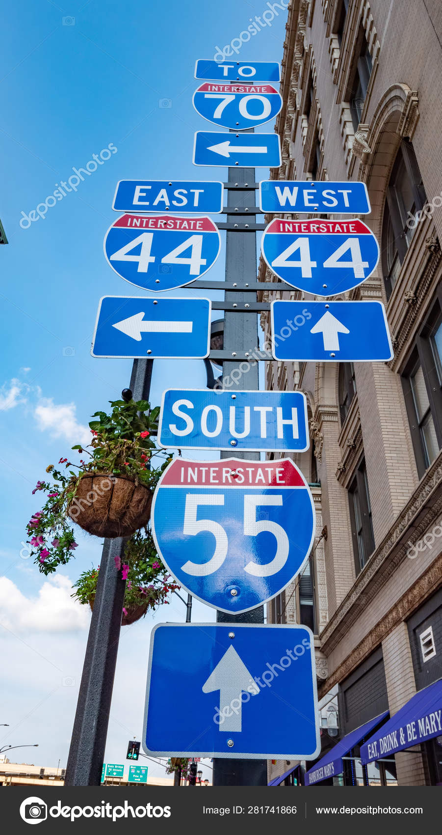 Street Signs Interstate Louis Downtown Louis Missouri June 2019 – Stock ...