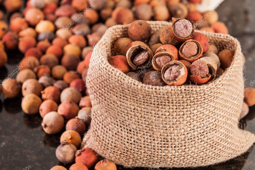 Frutas tropicales de Corozo - Bactris guineensis 2023