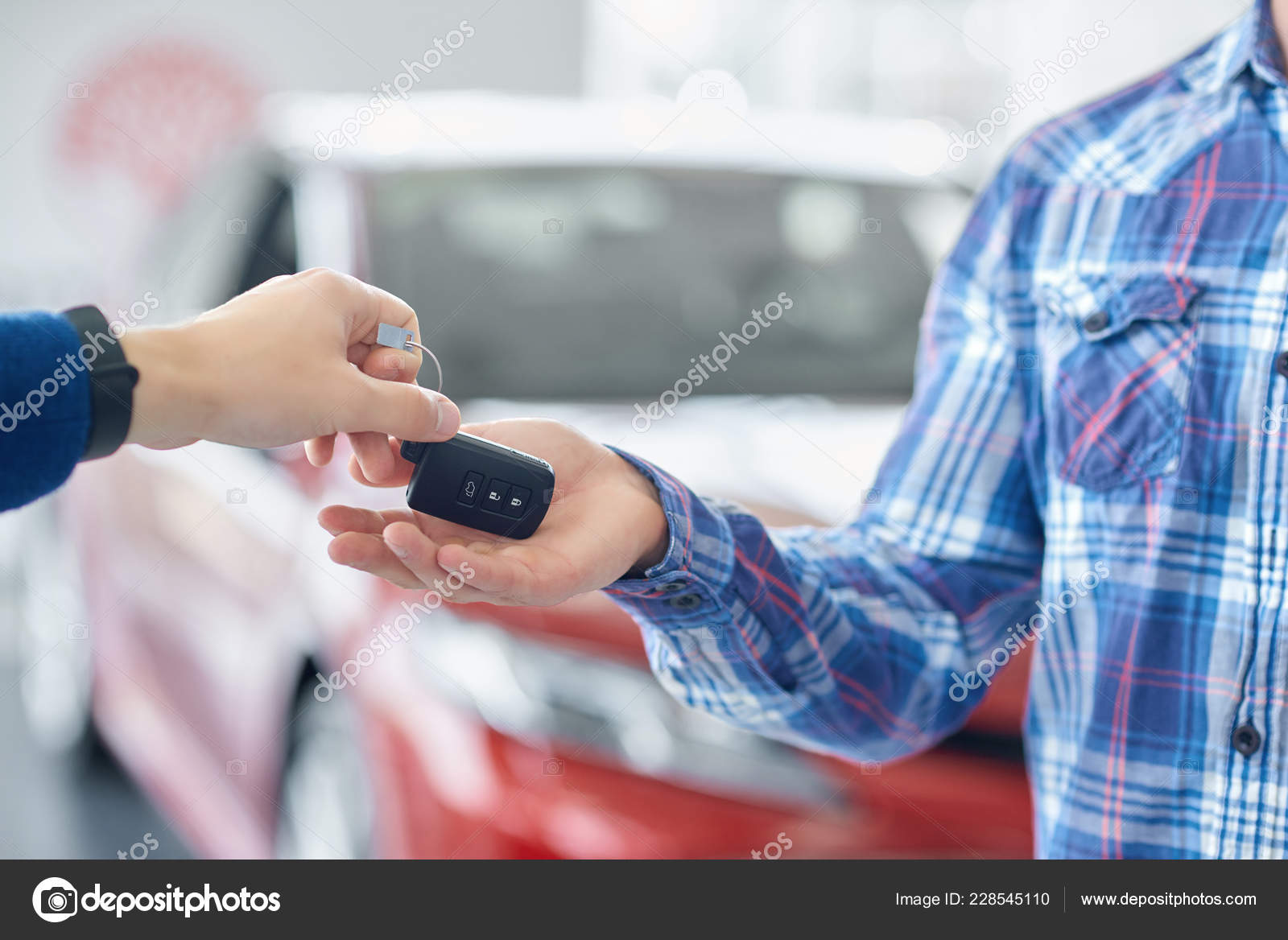 Crop of hands when one person giving cars key to another. — Stock Photo ...
