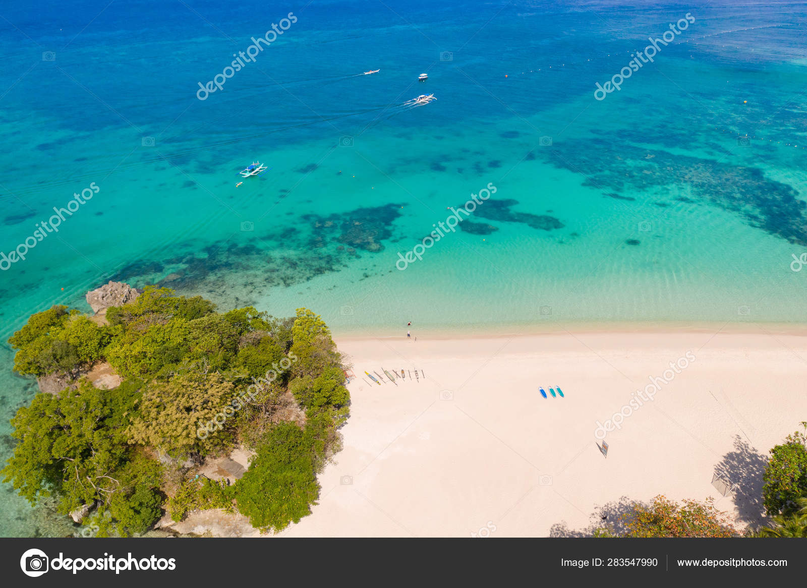 Beautiful Punta Bunga Beach on Boracay island, Philippines. — Stock ...