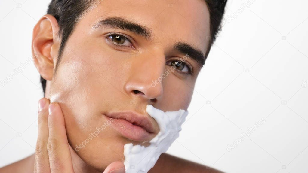 Hombre Guapo Carece Barba Para Tener Piel Lisa Sin Pelo — Foto de stock ...