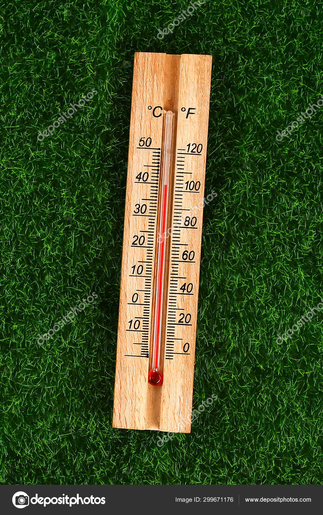 Thermometer displaying high 40 degree hot temperatures in sun summer ...