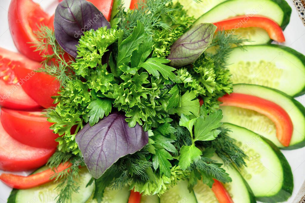 Verduras surtidas en rodajas. menú de catering 2023