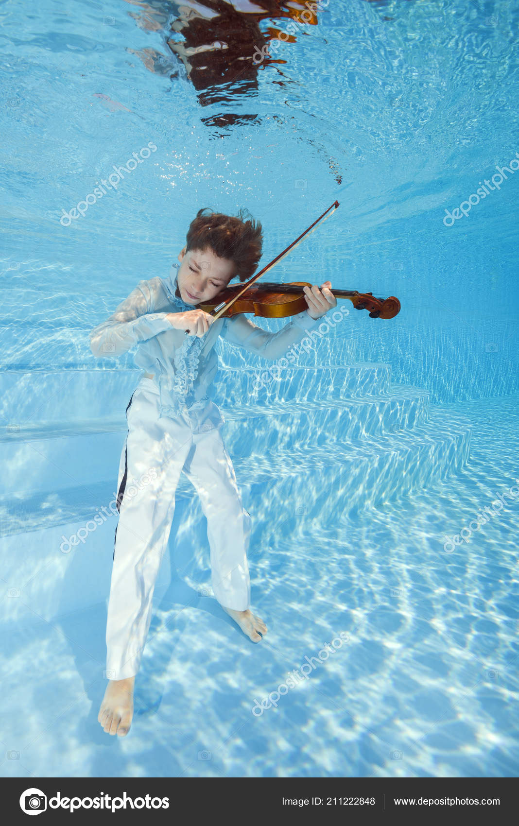 Violin Pool