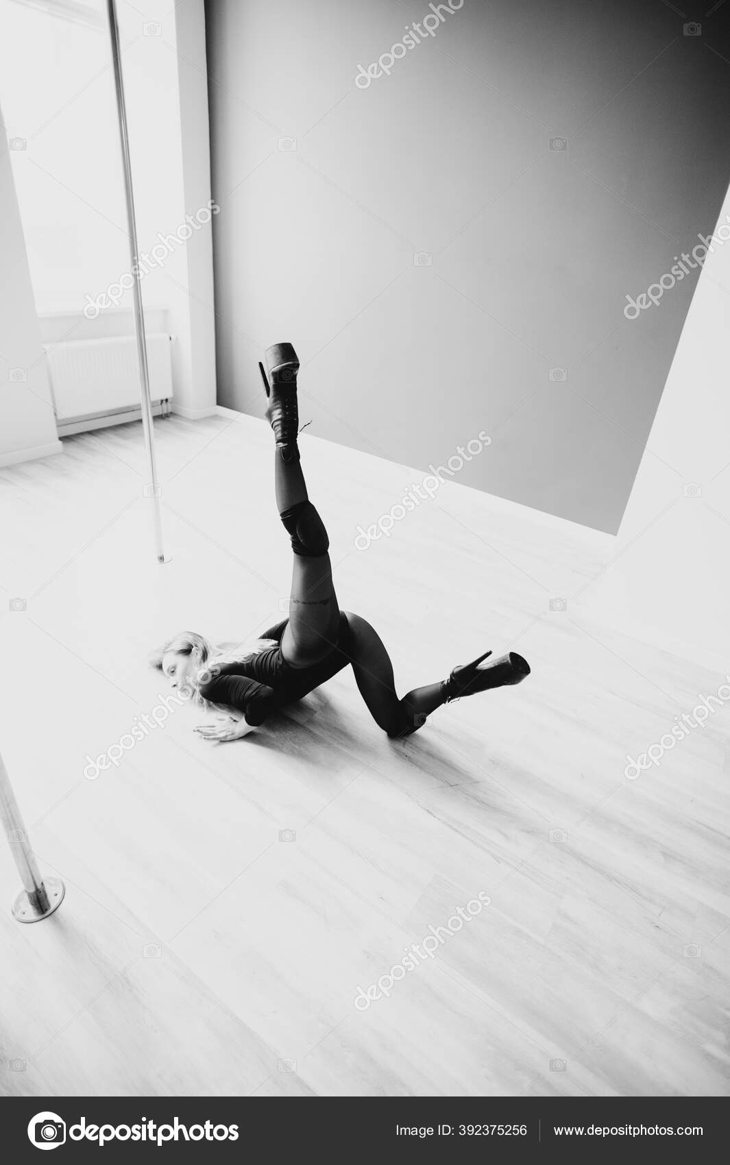 Skillfull Modern Dancer Parter Dance Studio Contrast Background Stock ...