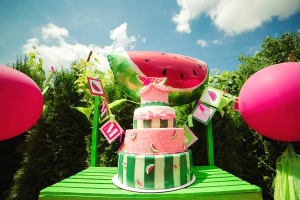 Happy birthday big cake Stock Photos, Royalty Free Happy birthday big ...