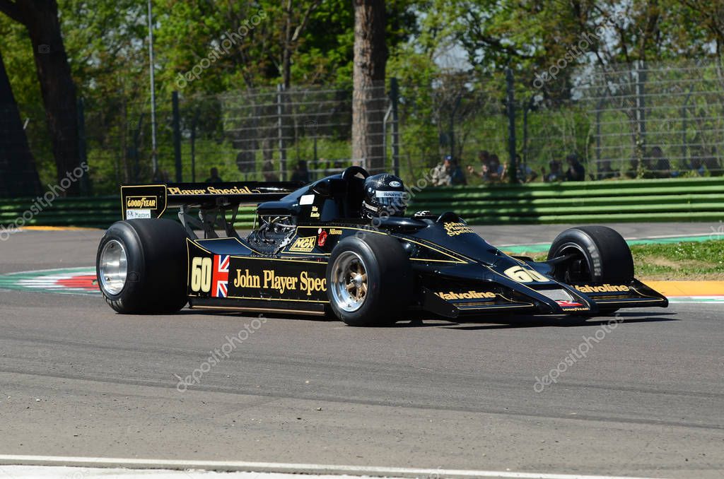 21 de abril de 2018: Kaneko, Takuzo JP corre con la histórica F1 Car Lotus 78 ex Mario Andretti ...