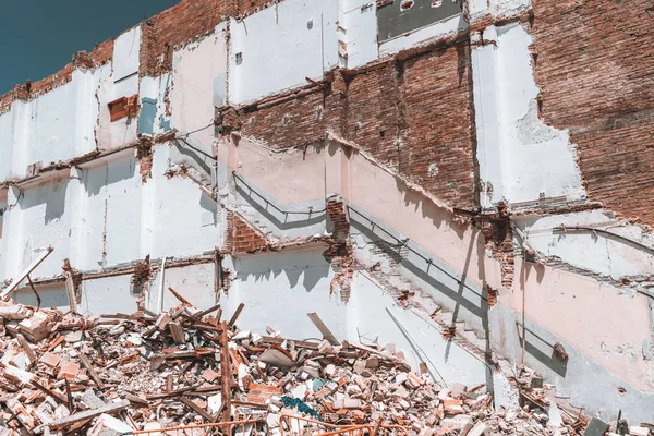 Demolition house Stock Photos, Royalty Free Demolition house Images ...