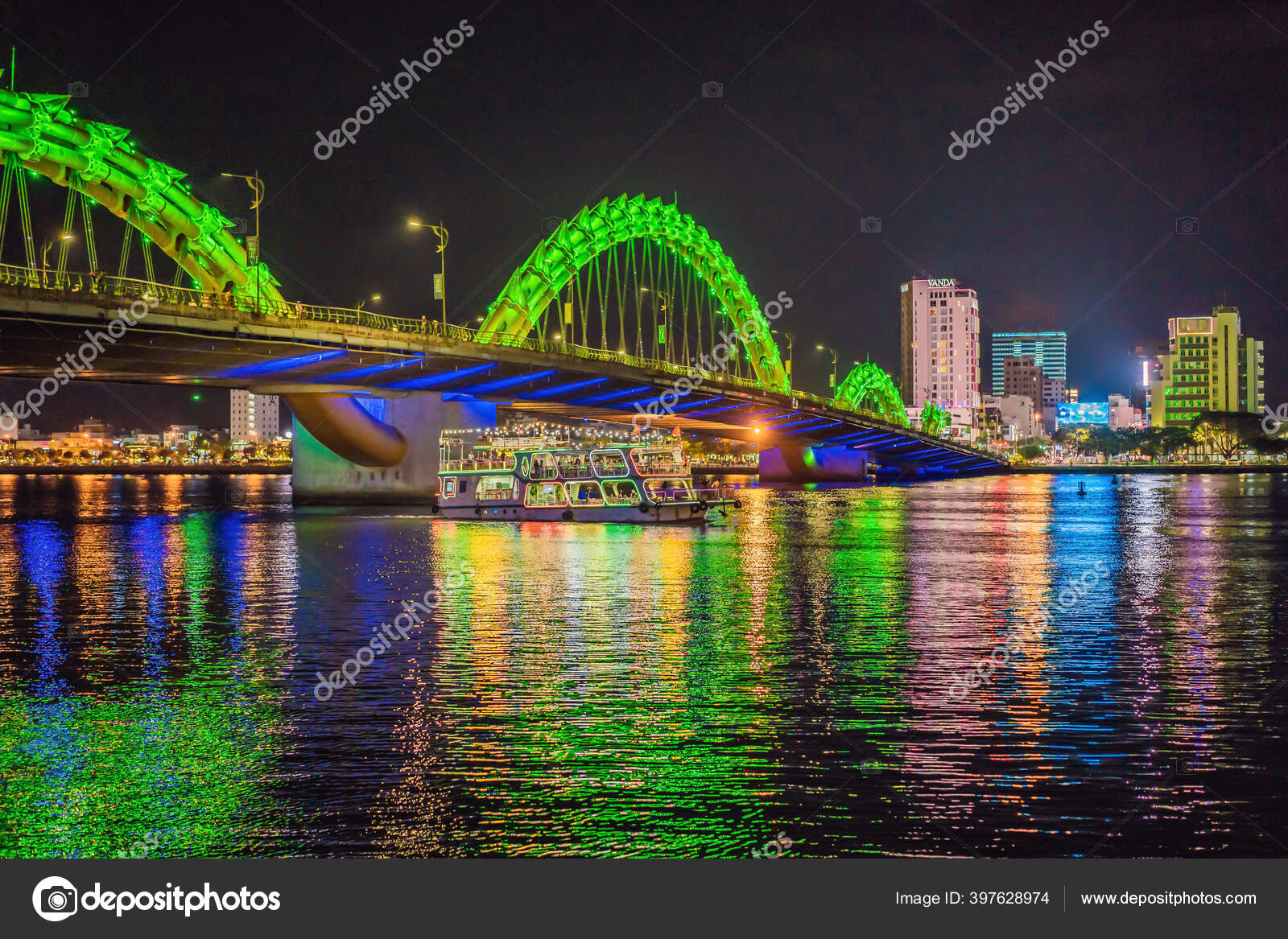 Dragon River Bridge Rong Bridge in Da Nang, Vietnam — Stock Editorial ...