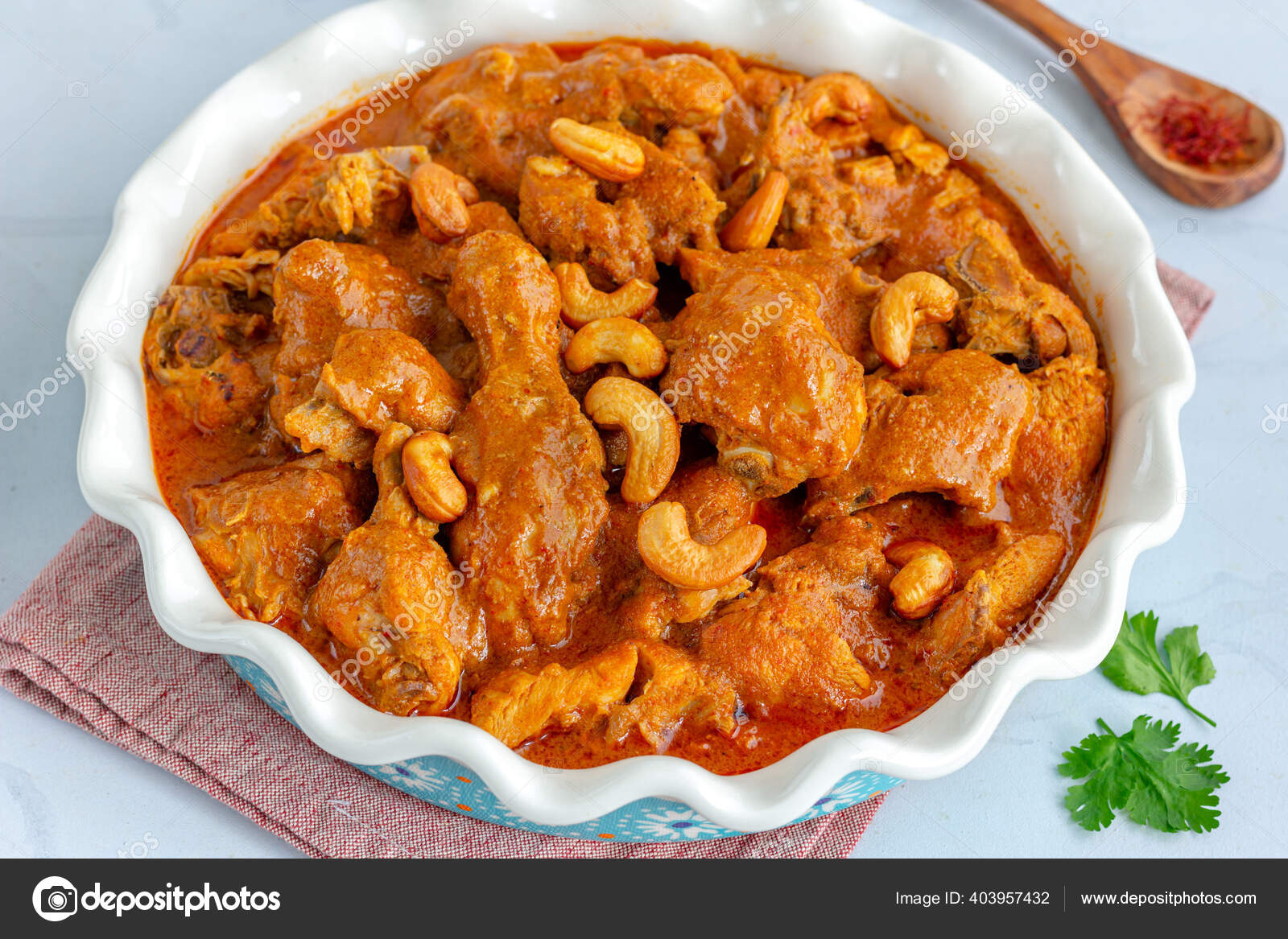 Shahi Chicken Korma Indian Style Chicken Curry Saffron Cashew Nuts ...