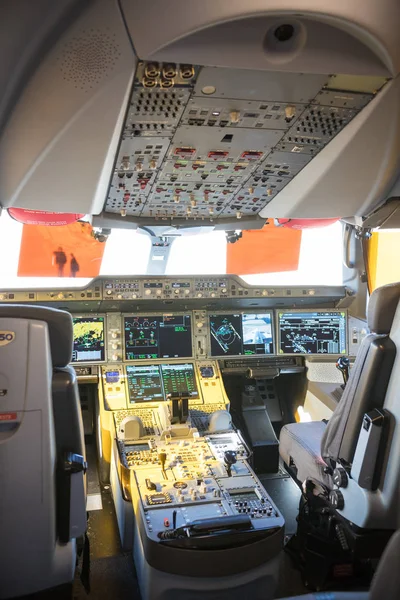 Flight control cabin Stock Photos, Royalty Free Flight control cabin ...