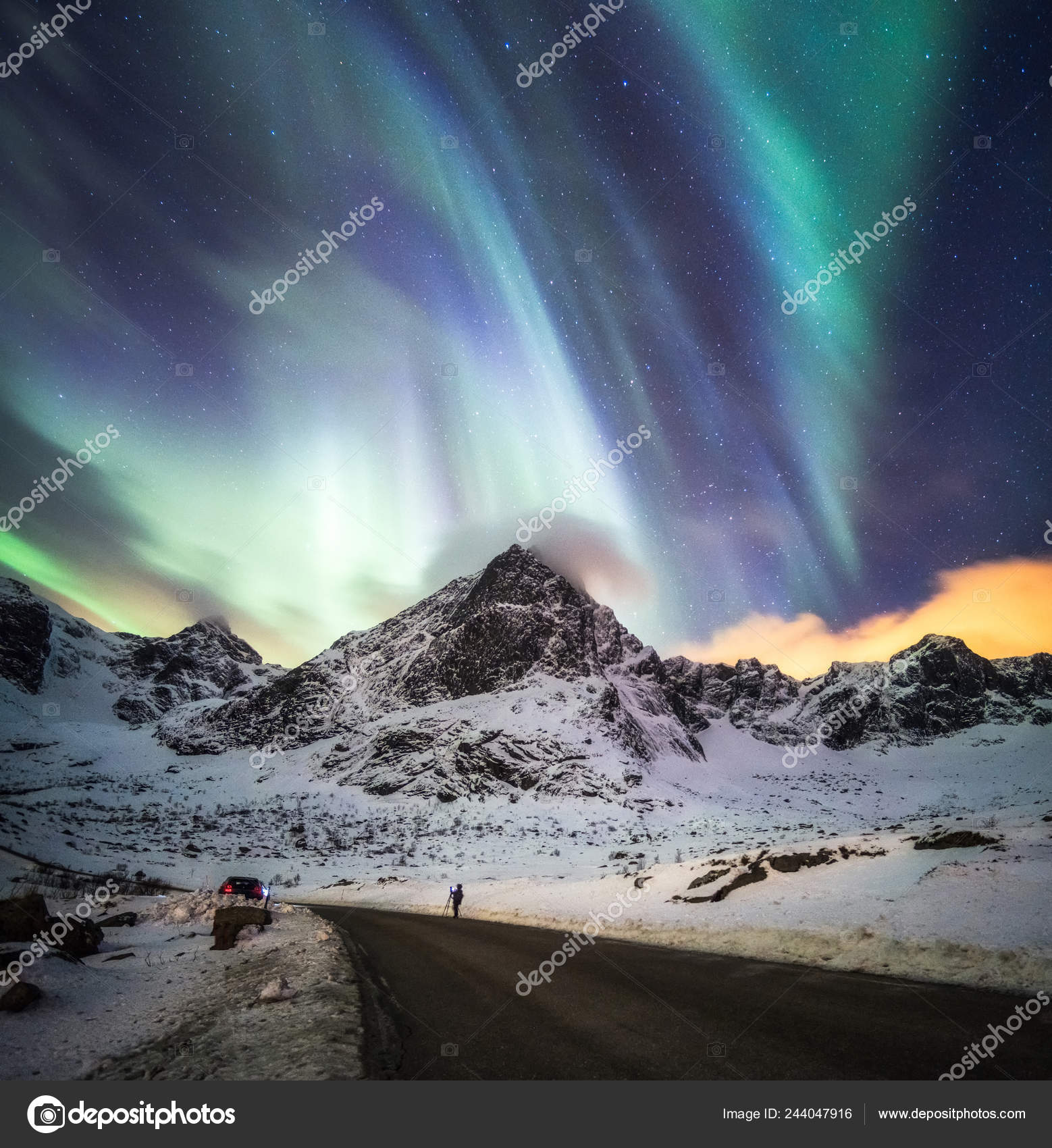 Aurora Borealis Northern Lights Explosion Snow Mountain Lofoten Islands ...