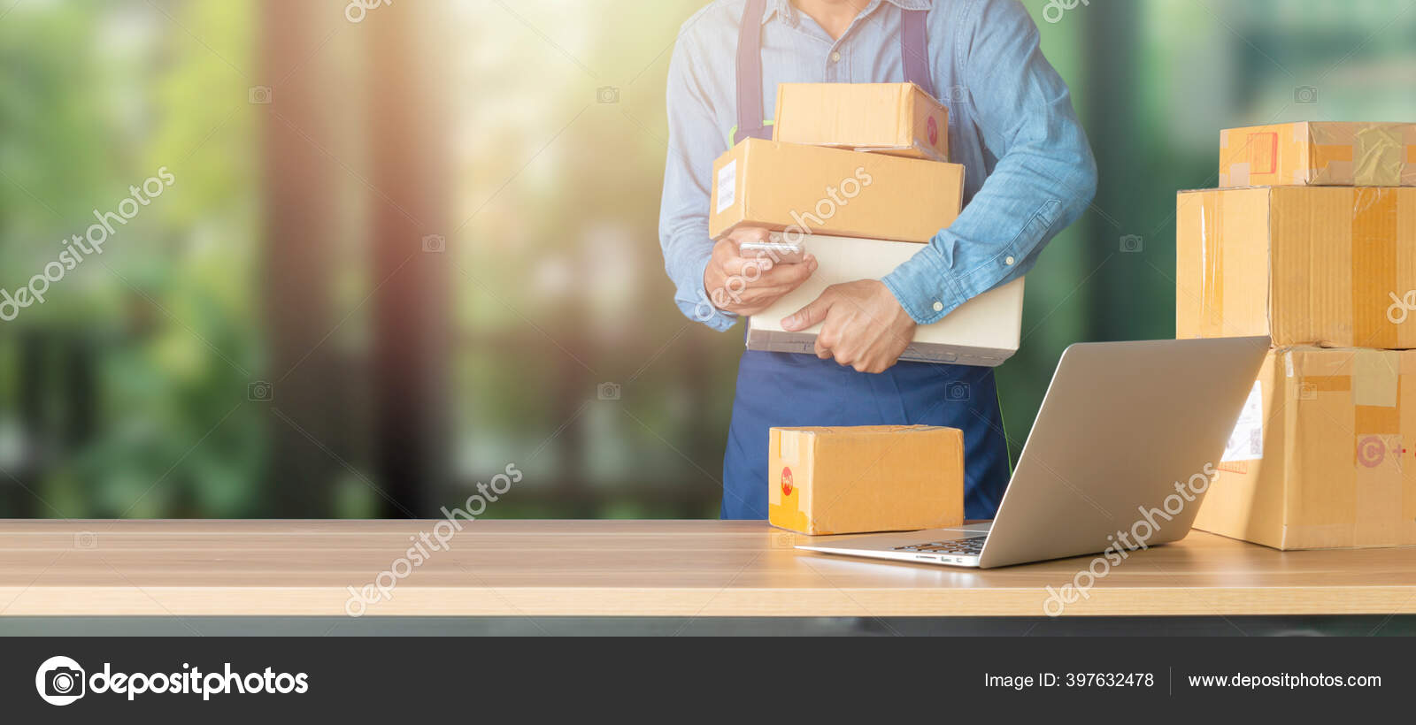 Laptop Computer Workplace Start Small Business Owner Cardboard Parcel ...