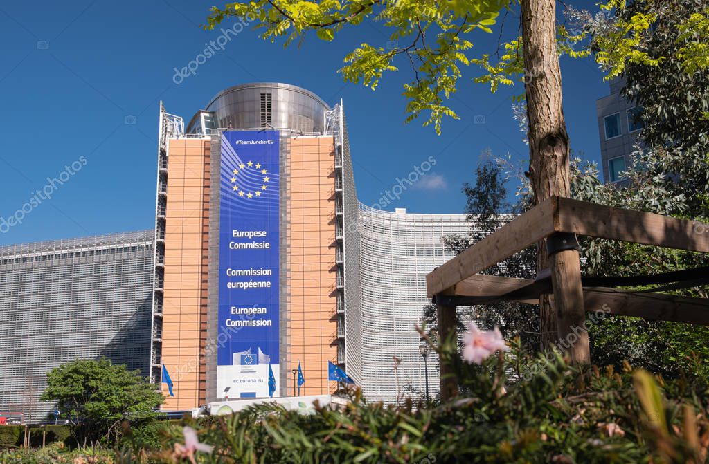 Imagen est tica de la fachada del edificio Berlaymont de la Comisi n Europea 2024