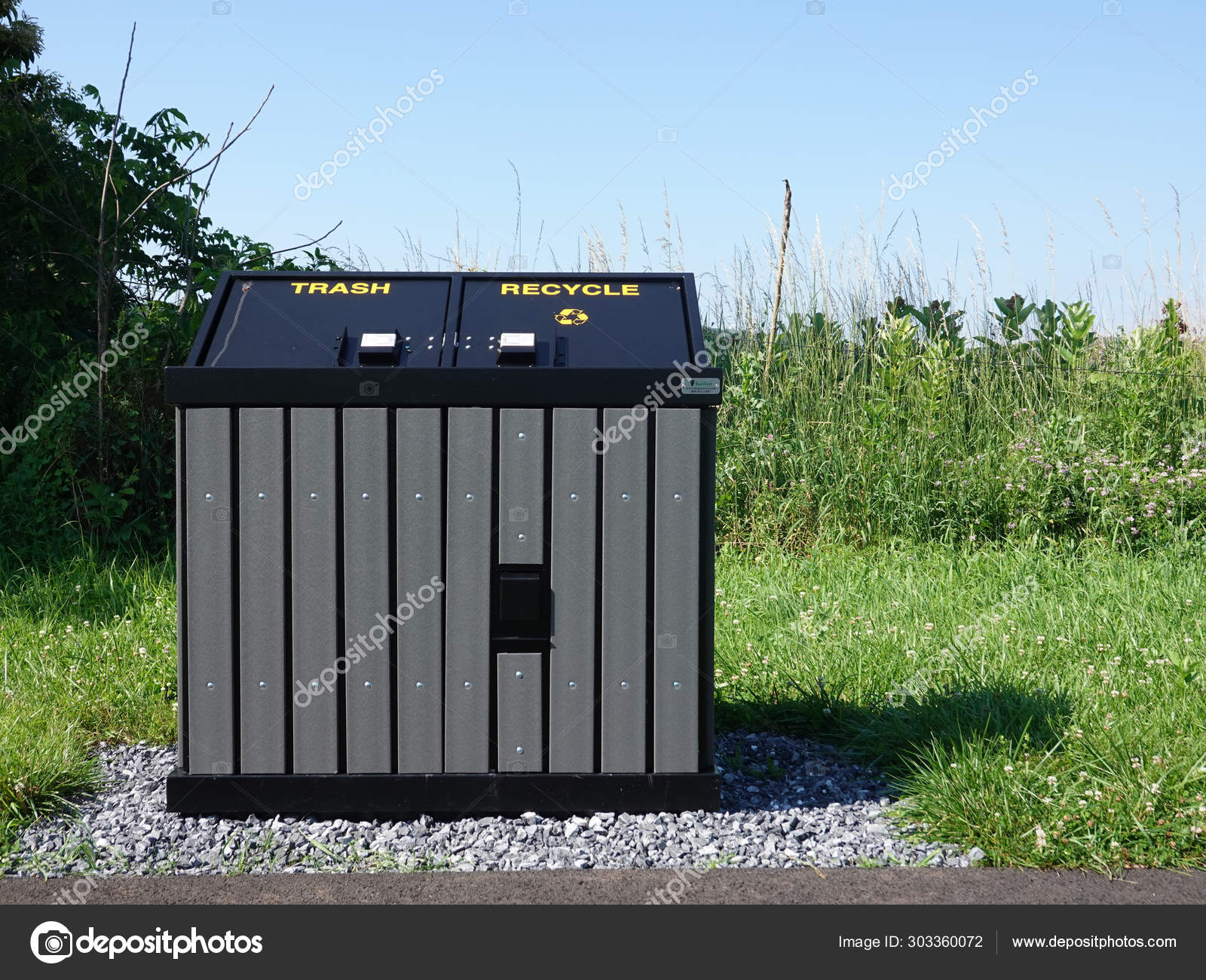 Traash and Recycle Bin — Stock Photo © clintonweaverphotos #303360072