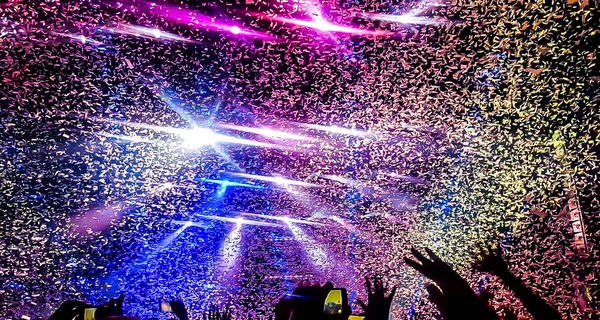 Coldplay concert Stock Photos, Royalty Free Coldplay concert Images ...