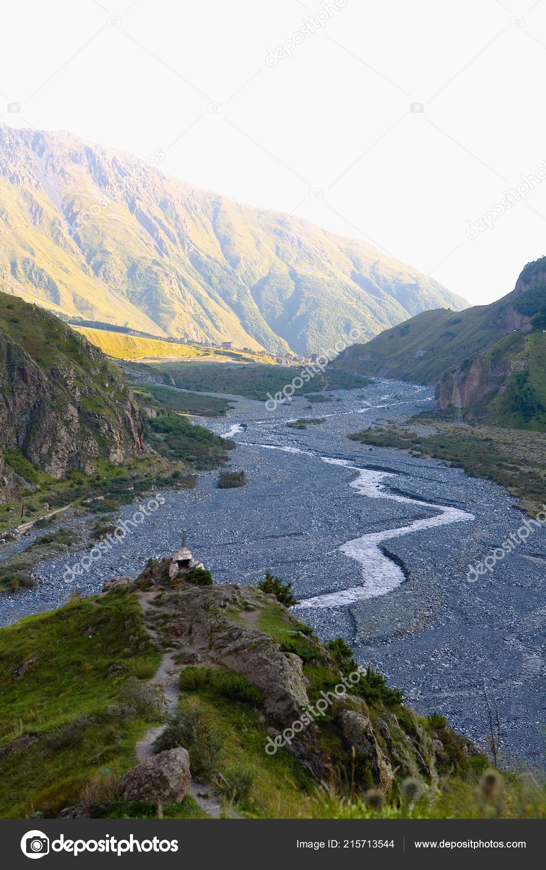 Terek River Flows Daryal Gorge Nature — Stock Photo © 75Alex75 #215713544