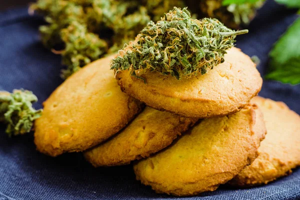 Yenilebilir kenevir Stock Photos, Royalty Free Yenilebilir kenevir ...