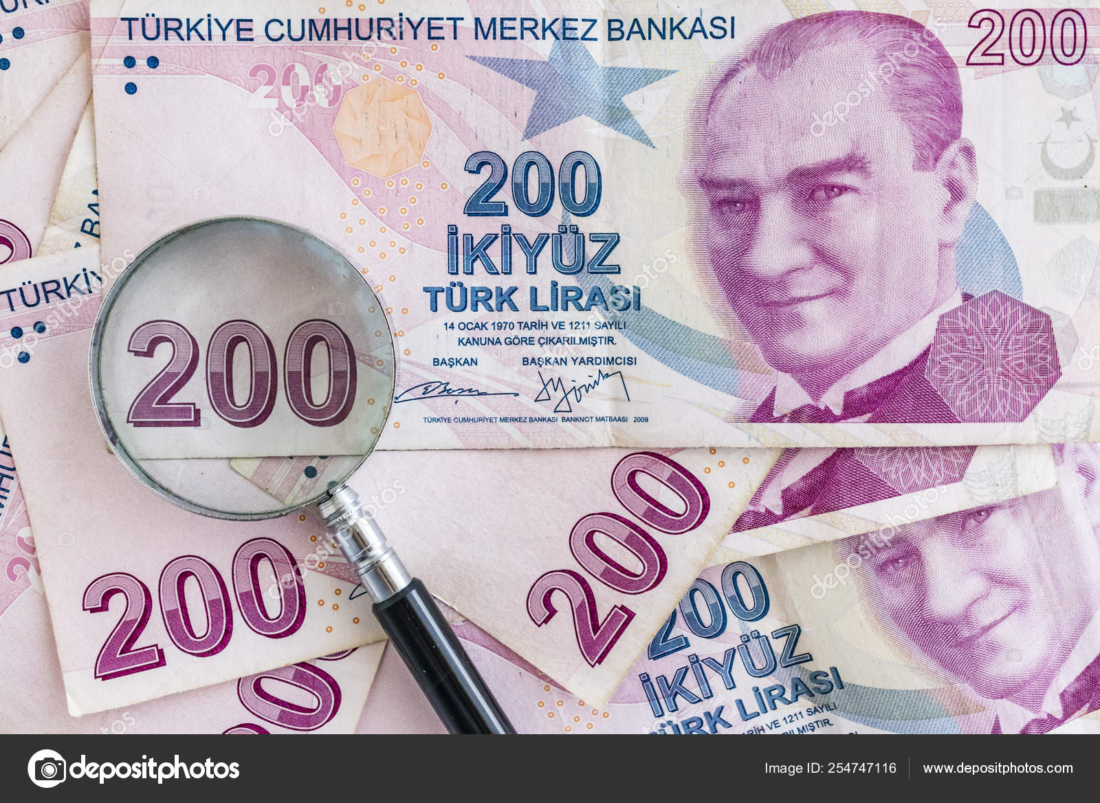 Close Two Hundred Turkish Lira Banknotes Circulation — Stock Photo ...