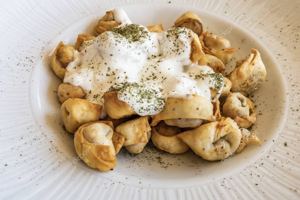 Manti es uno de los platos tradicionales turcos favoritos. Manti es muy ...