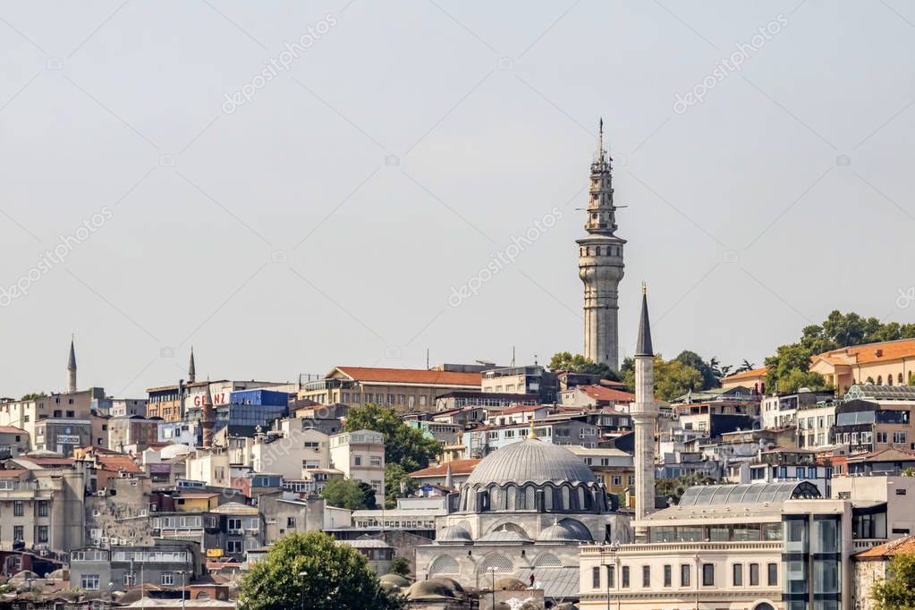 halic, istanbul, turkey-august 14,2019.El cuerno de oro también ...